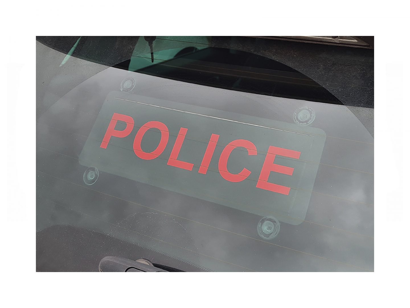 Safe Responder R - Rear LED Sign - United Kingdom