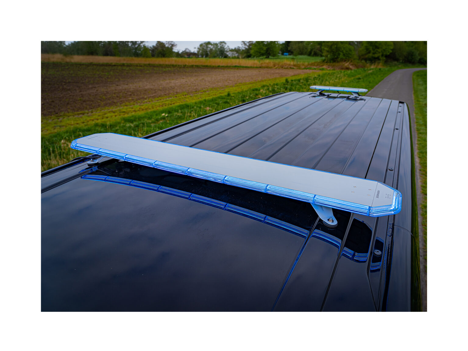 LB200 Lightbar - United Kingdom